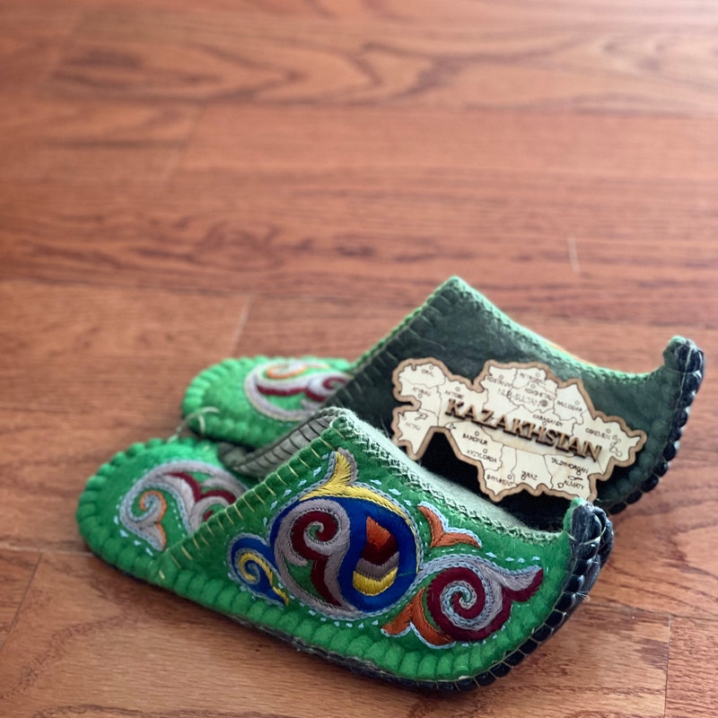 Embroidered Slippers - Etsy