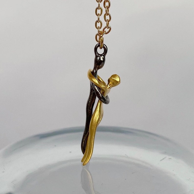 Hugging Couple Necklace, Love Pendant, Couple Jewelry, Gift for Her ...