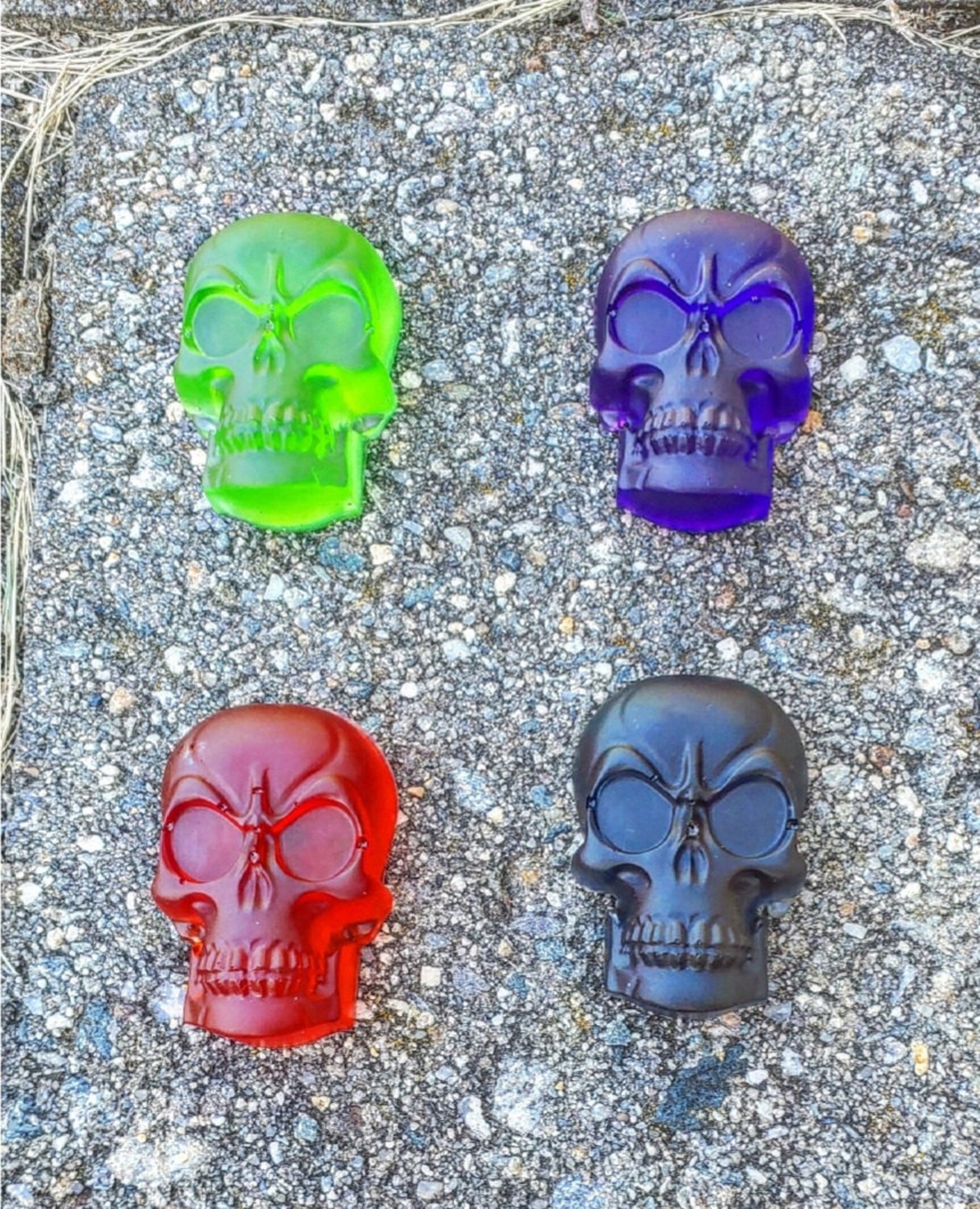 Set of Four Mini Resin Skulls - Etsy