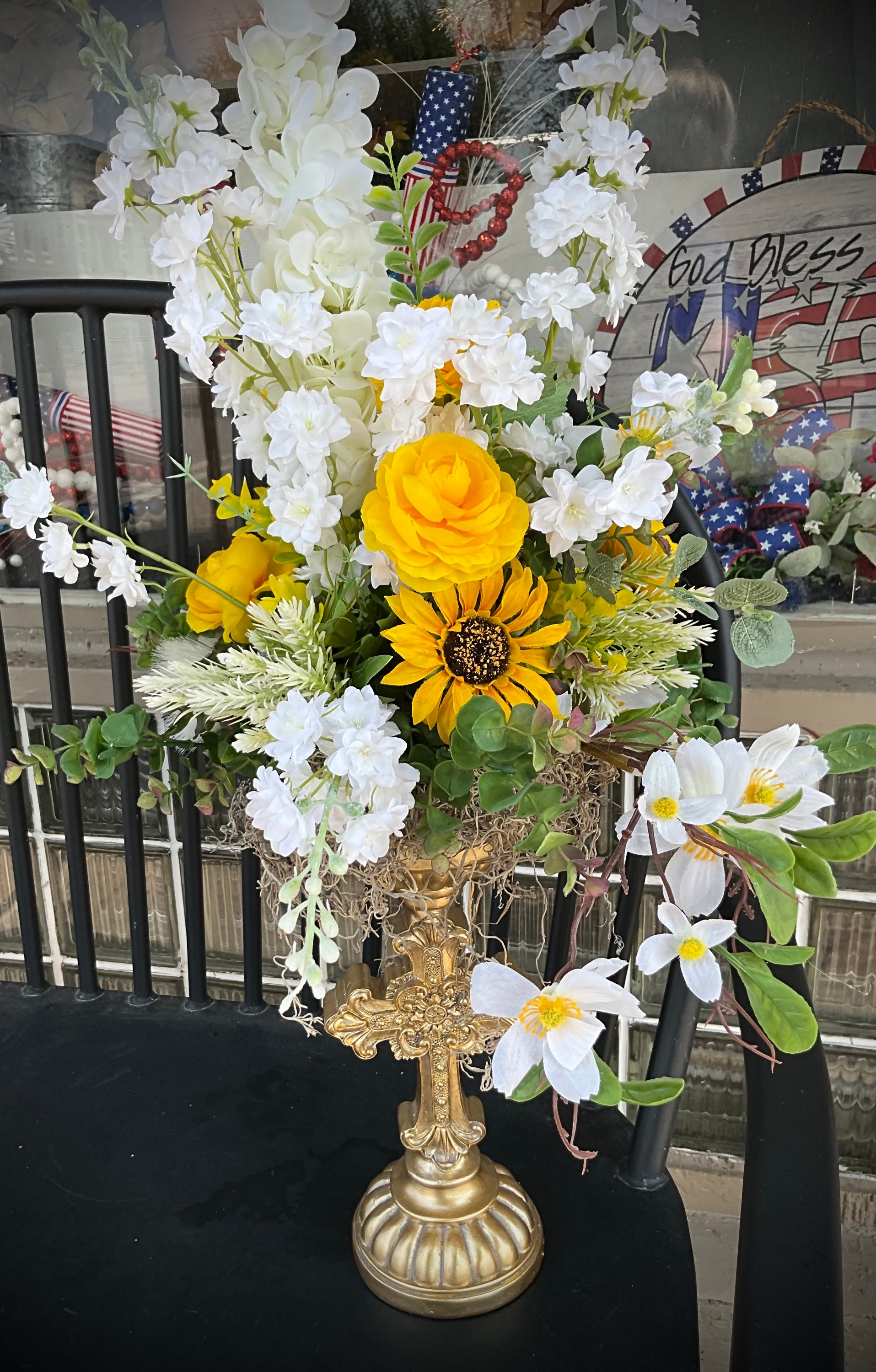 Gold Cross Centerpiece - Etsy