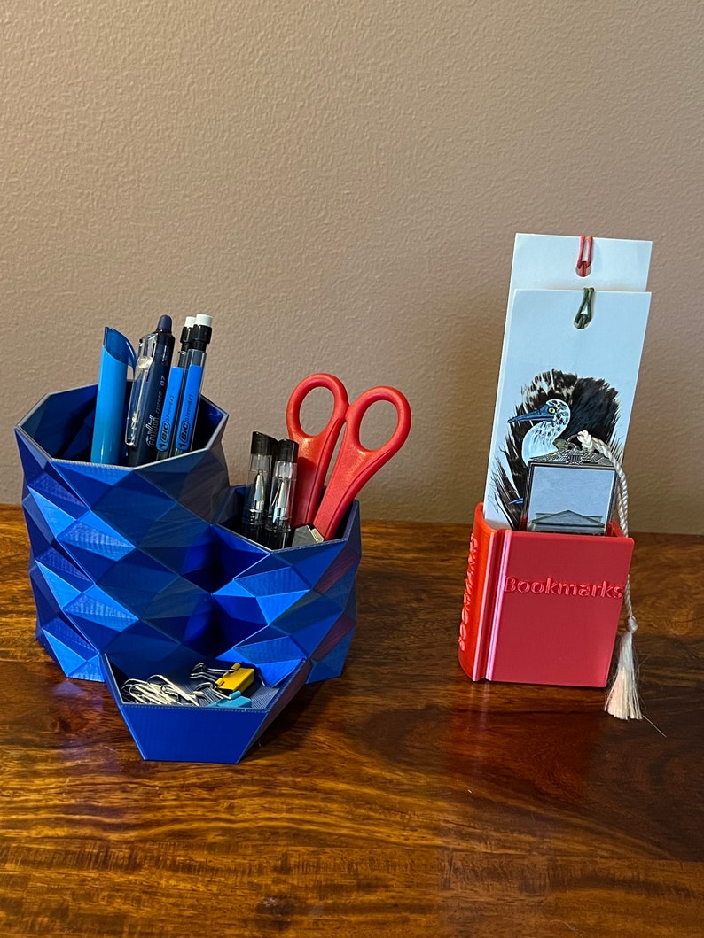 3D Printed Bundle - Pen and Pencil Holder and Bookmark Holder - Etsy