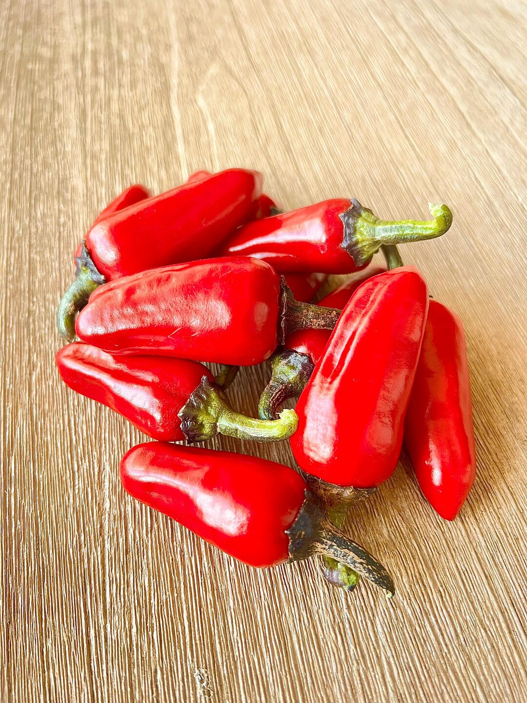 Dark Blood Red Jalapeno Style Pepper Seeds - Very Sweet With Mild Heat ...