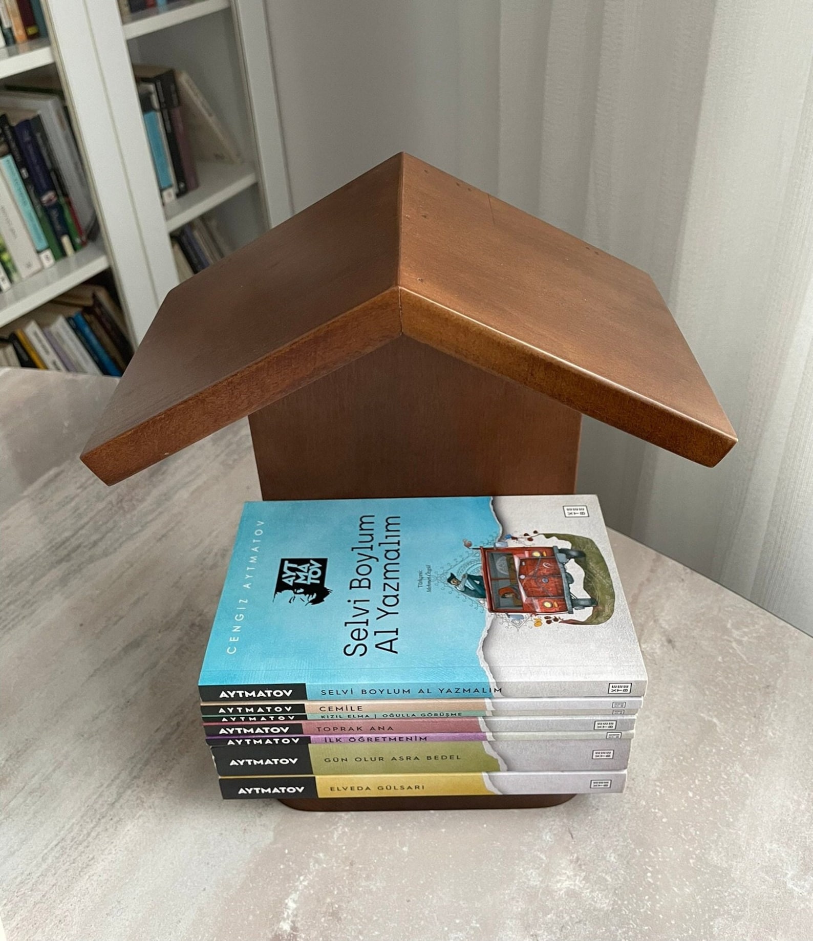 Walnut Wood Book Display Shelf and Book Rest, Book Holder & Book Stack ...
