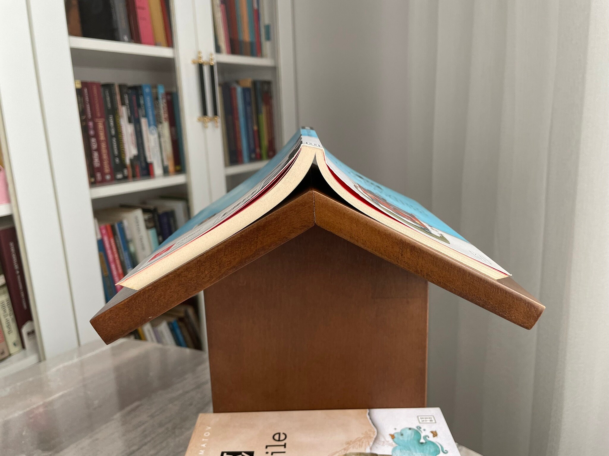 Walnut Wood Book Display Shelf and Book Rest, Book Holder & Book Stack ...