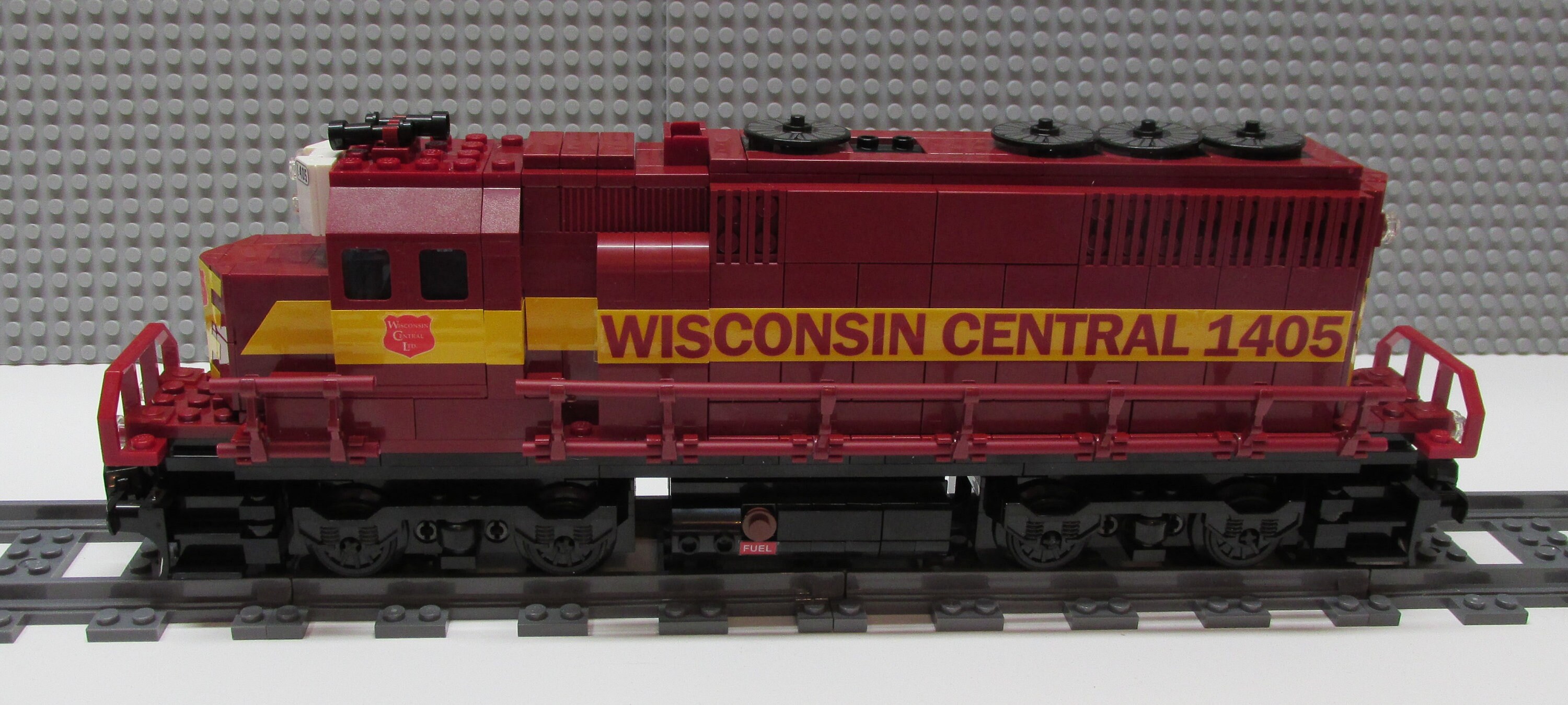 Custom Train Wisconsin Central GP40 Engine "please Read Description" - Etsy