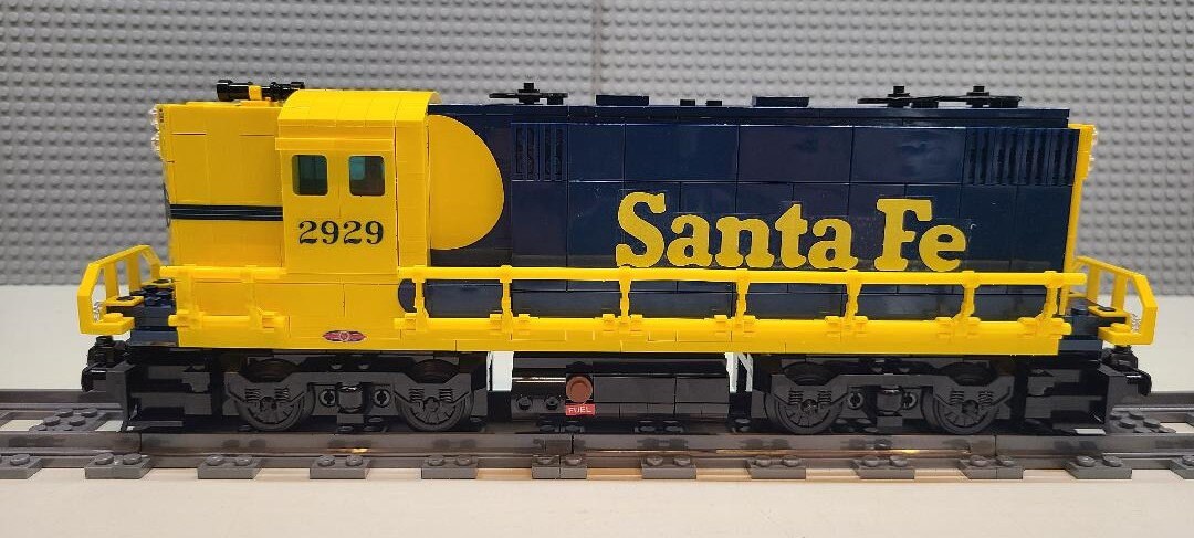 Custom Train Santa Fe GP9 Engine please Read Description - Etsy