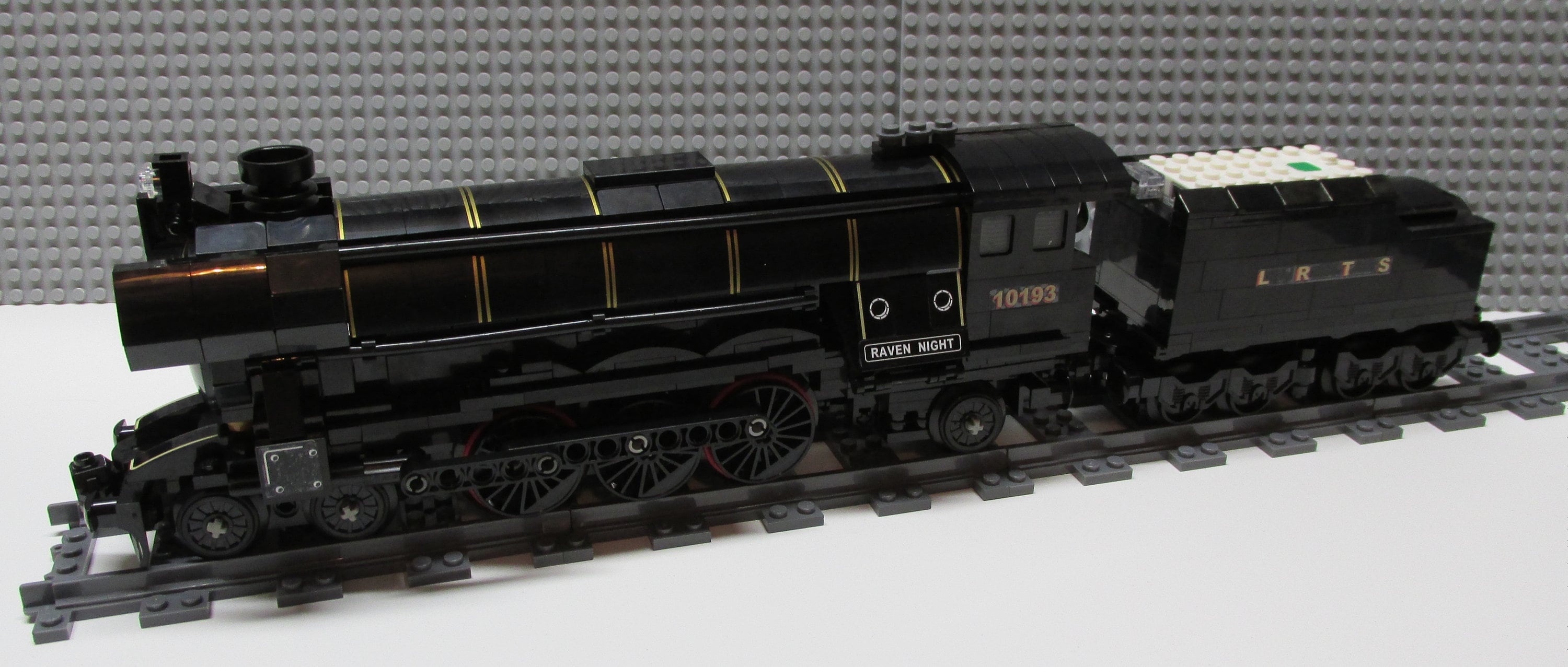 Custom Train Raven Night W/powered up "please Read Description" Emerald ...