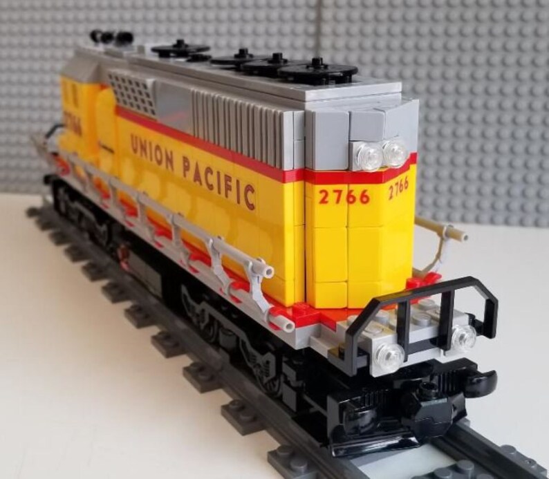 Custom Train Union Pacific 02 GP40 Engine "please Read Description" - Etsy