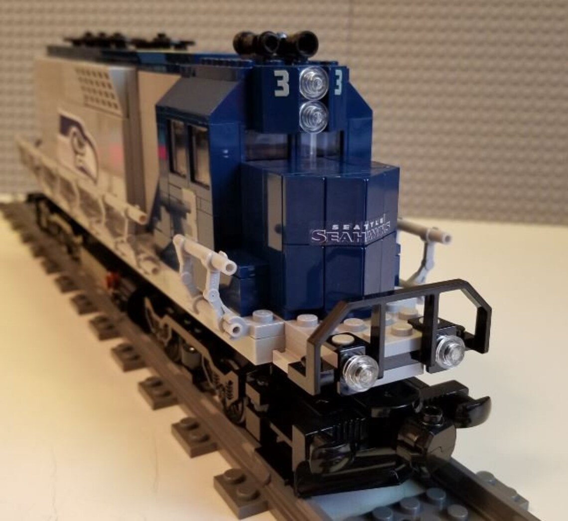Custom Train Seattle Seahawks GP40 Engine "please Read Description" - Etsy