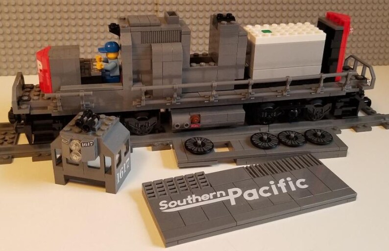 Custom Train Southern Pacific GP40 Engine "please Read Description" - Etsy