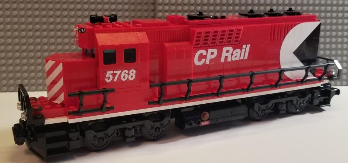 Custom Train Canadian Pacific pac Man Livery GP40 Engine please Read ...