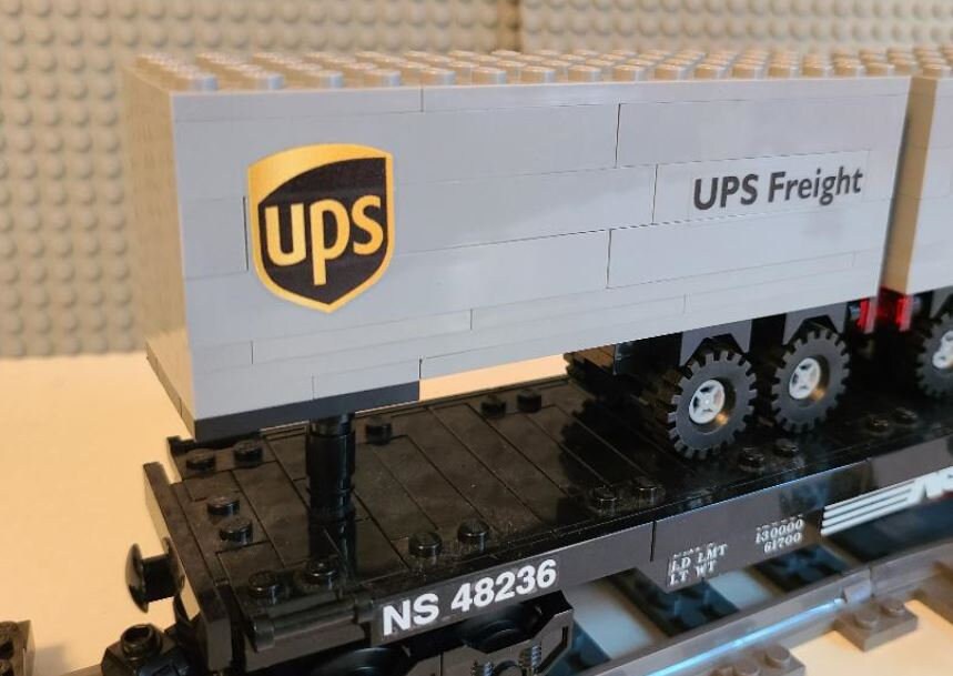 Custom Train UPS Flat Car 02 please Read Description - Etsy