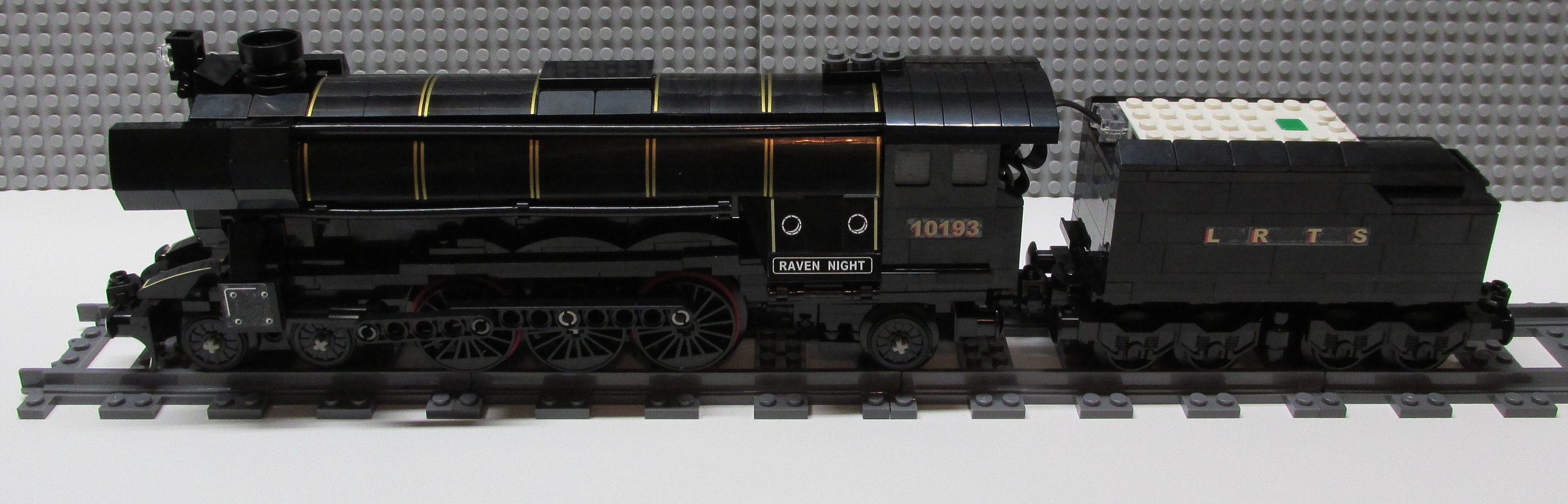 Custom Train Raven Night W/powered up "please Read Description" Emerald ...