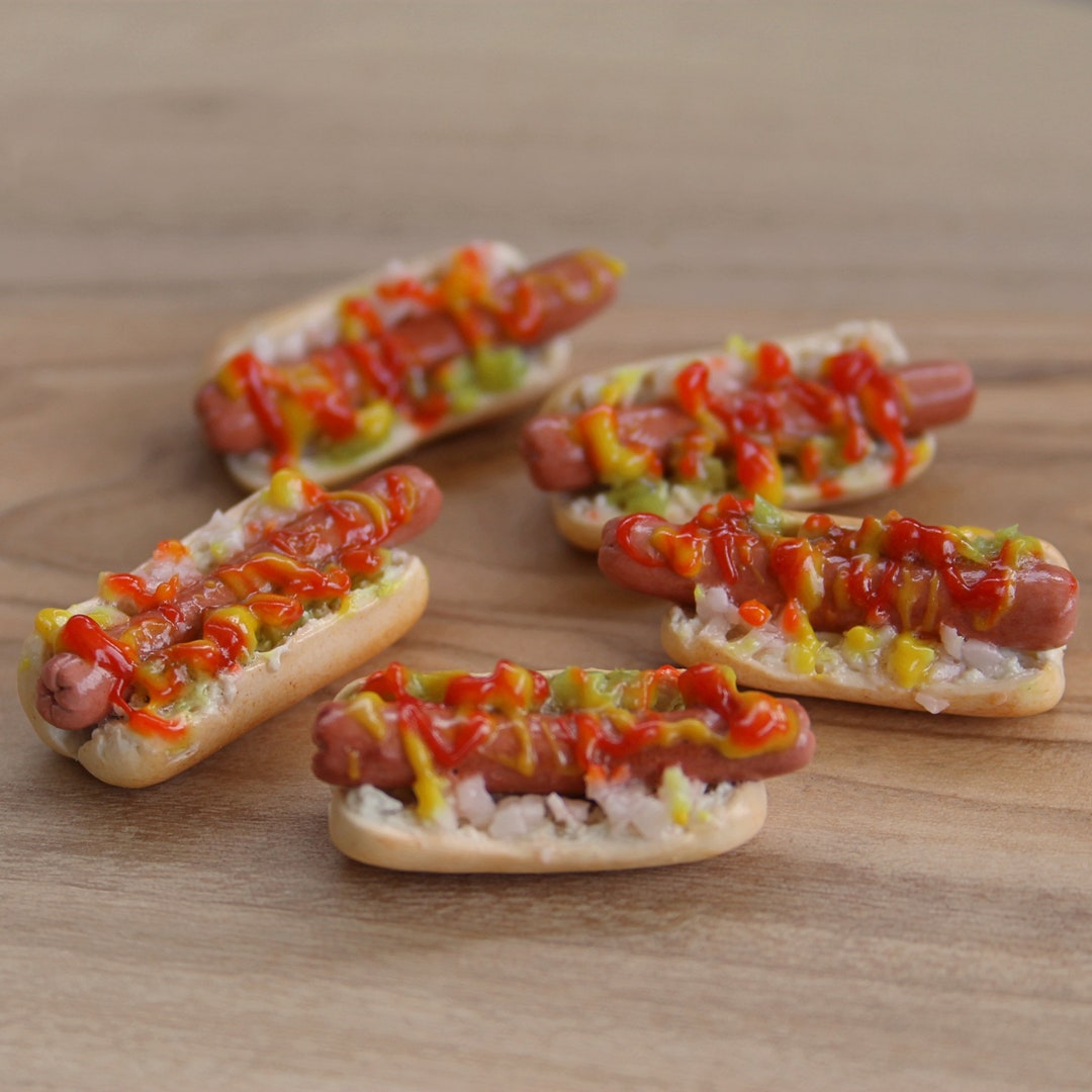 Miniature 1:6 Scale Hotdog With Mustard Polymer Clay Dollhouse Food ...