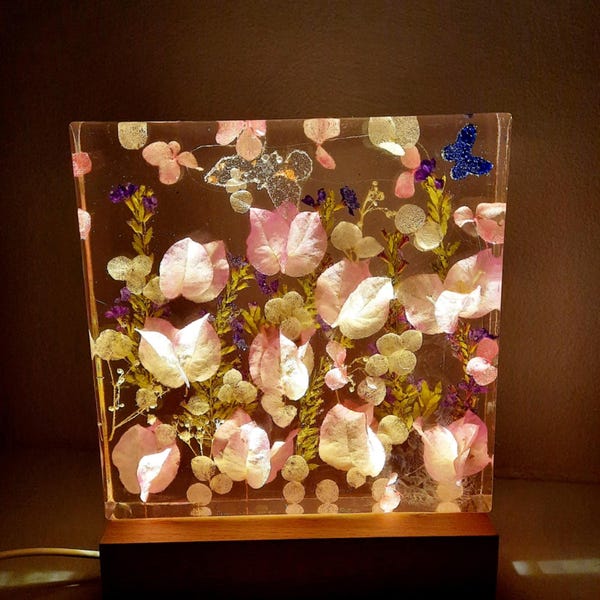 Resin Flower Lamp - Etsy