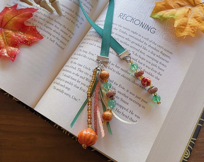 Beaded Fall Pumpkin Bookmark // Book Thong, Ribbon Bookmark, Bookish ...