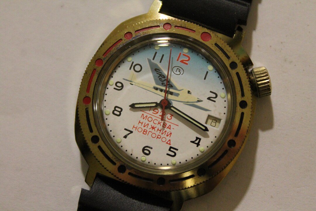VINTAGE Vostok KOMANDIRSKIE. Mechanical.mens Watch of the Soviet Army ...