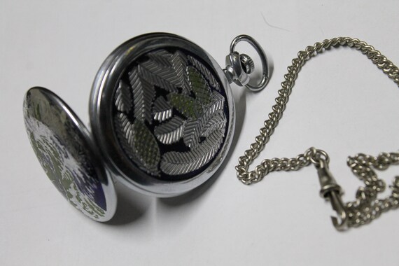 MOLNIJA-Vintage Soviet -Russia POCKET WATCH - Gem