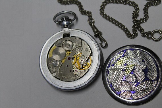 MOLNIJA-Vintage Soviet -Russia POCKET WATCH - Gem
