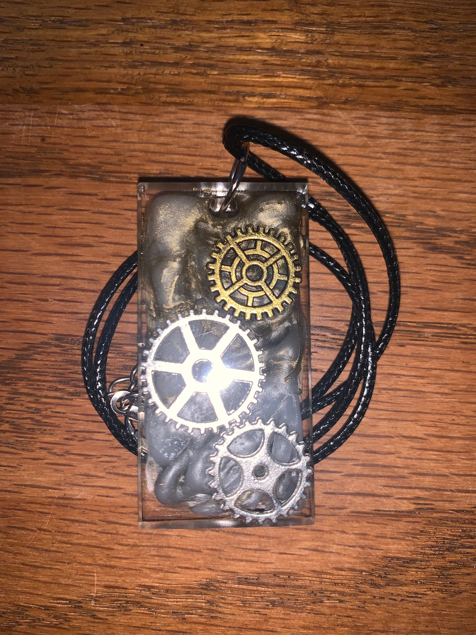 Epoxy Resin Gear Necklaces - Etsy