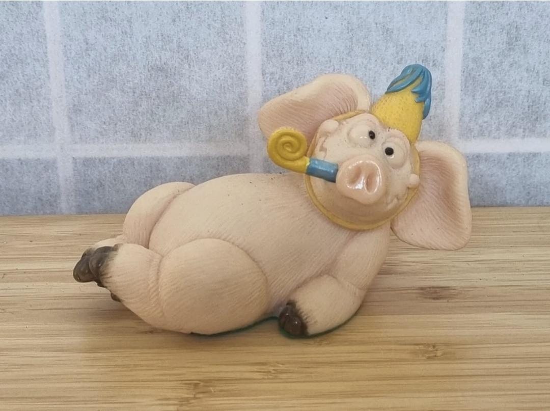 Little Pig Figurine by David Corbridge Piggins Collection From 1990s ...