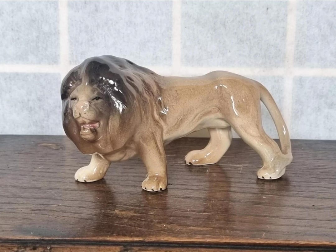 Roaring Lion Figure, Vintage Porcelain Decoration, Small Space Decor ...