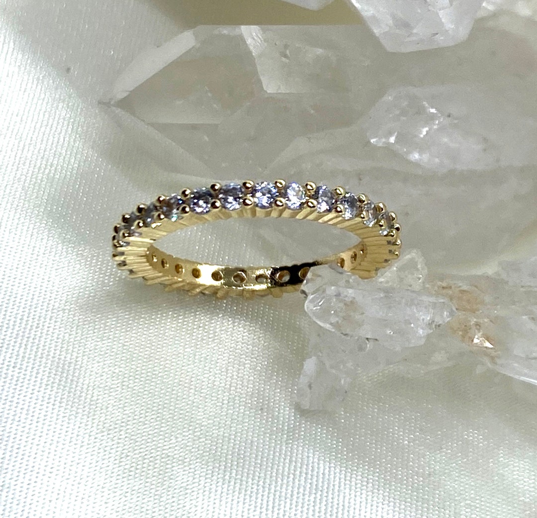 Diamond Circle Ring, 14K Gold, CZ Gemstones. Delicate, Minimalist Style ...