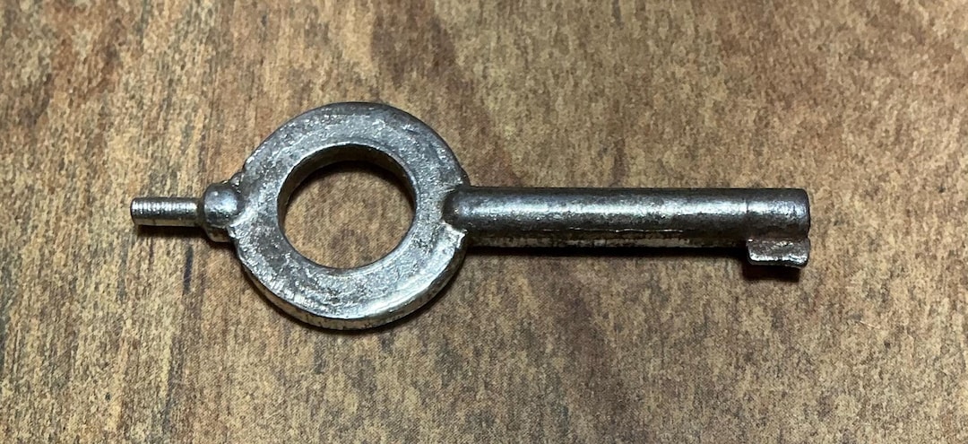 Vintage Hollow Barrel Skeleton KEY Ornate Metal - Etsy