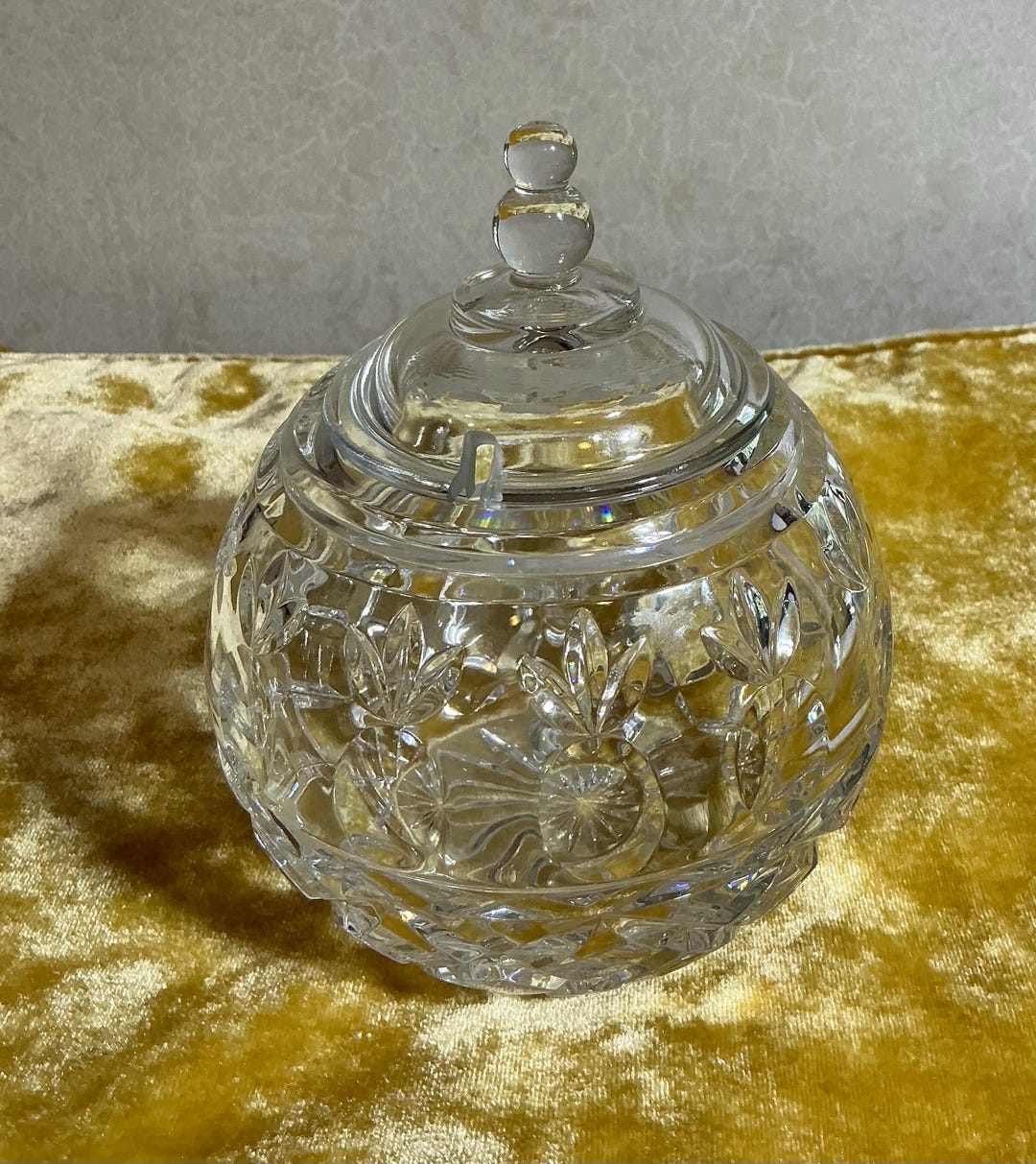 Vintage Lead Crystal Bowl With Lid and Pineappes Indented on the Side ...