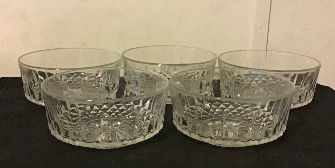 Vintage Arcoroc USA Starburst Pattern Salad Bowls 1960s - Etsy