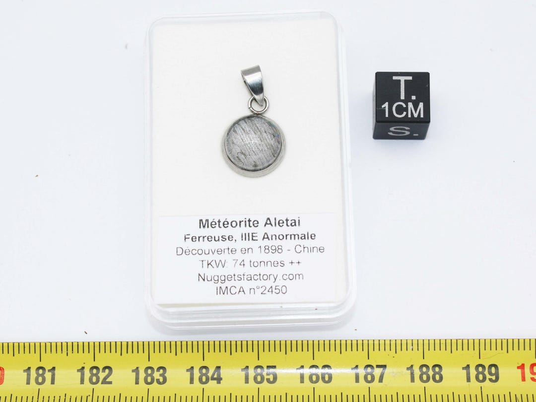 1 Aletai Meteorite Pendant Necklace in a Box With a Leather Cord (china ...