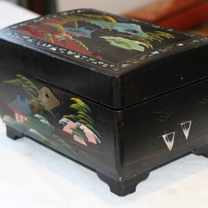 Vintage Japanese Hand Painted Black Lacquer and Abalone Music Box ...