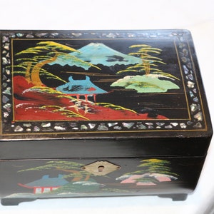 Vintage Japanese Hand Painted Black Lacquer and Abalone Music Box ...