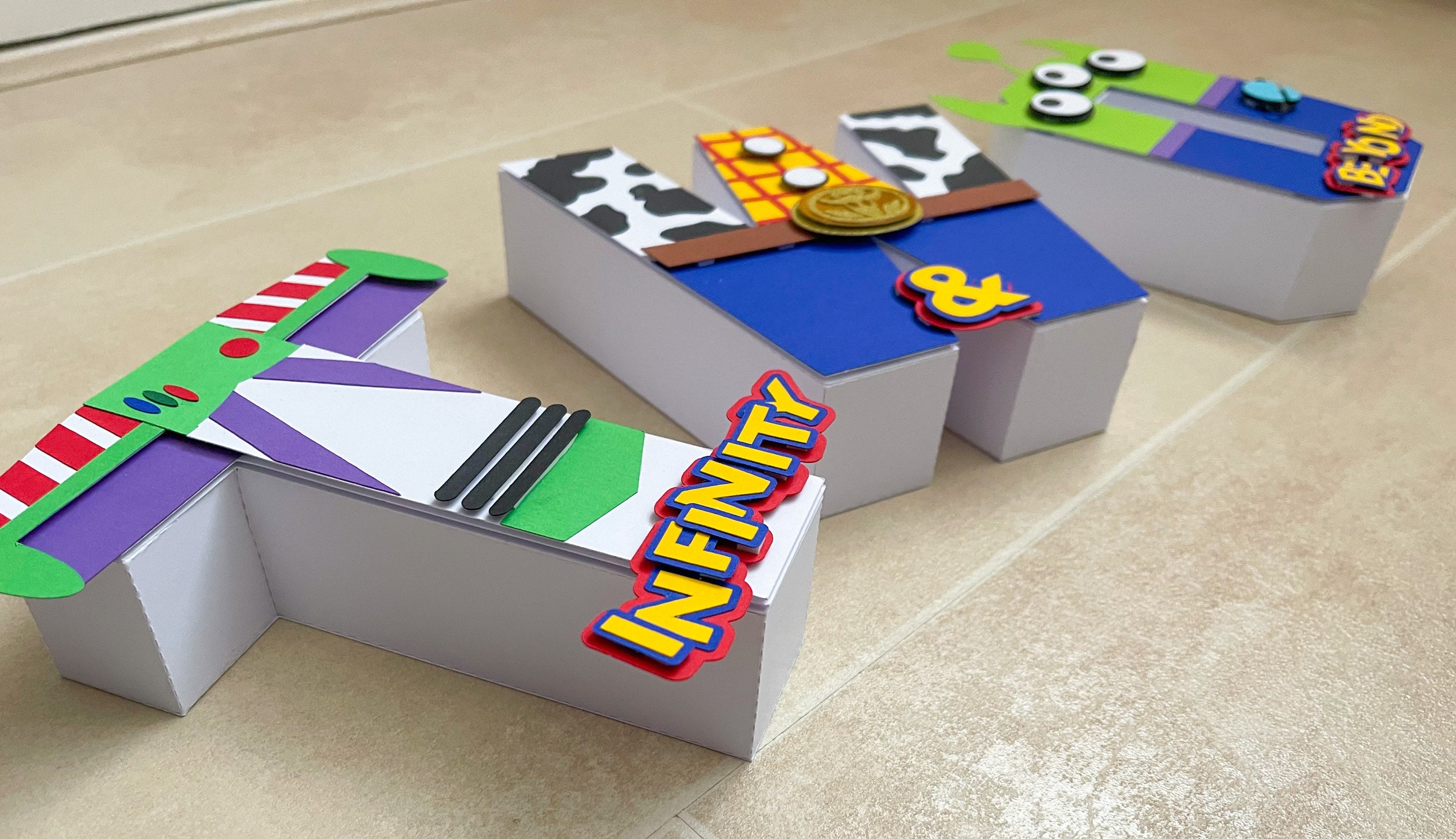 3D Toy Story two Infinity & Beyond Letters Feestdecoratie ...