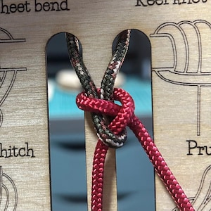 Knot Tying Trainer: Educational Wood Toy (16 Forest School Knots) - Etsy