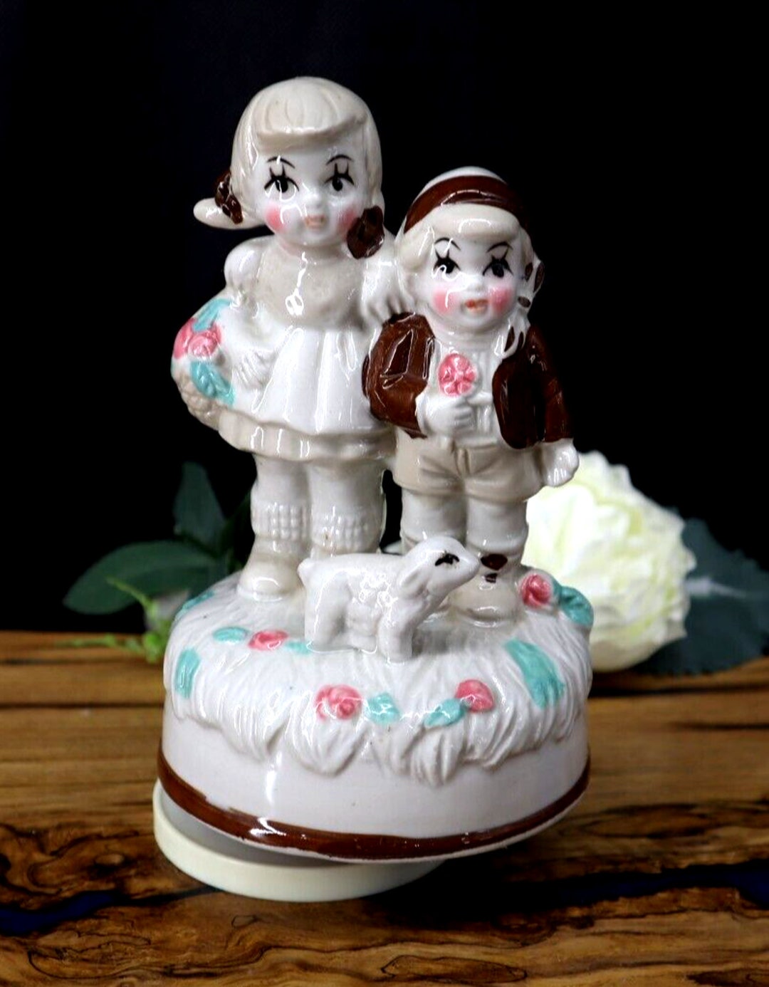 Vintage Porcelain Boy Girl With Lamb Twirling Wind up Musical Figurine ...