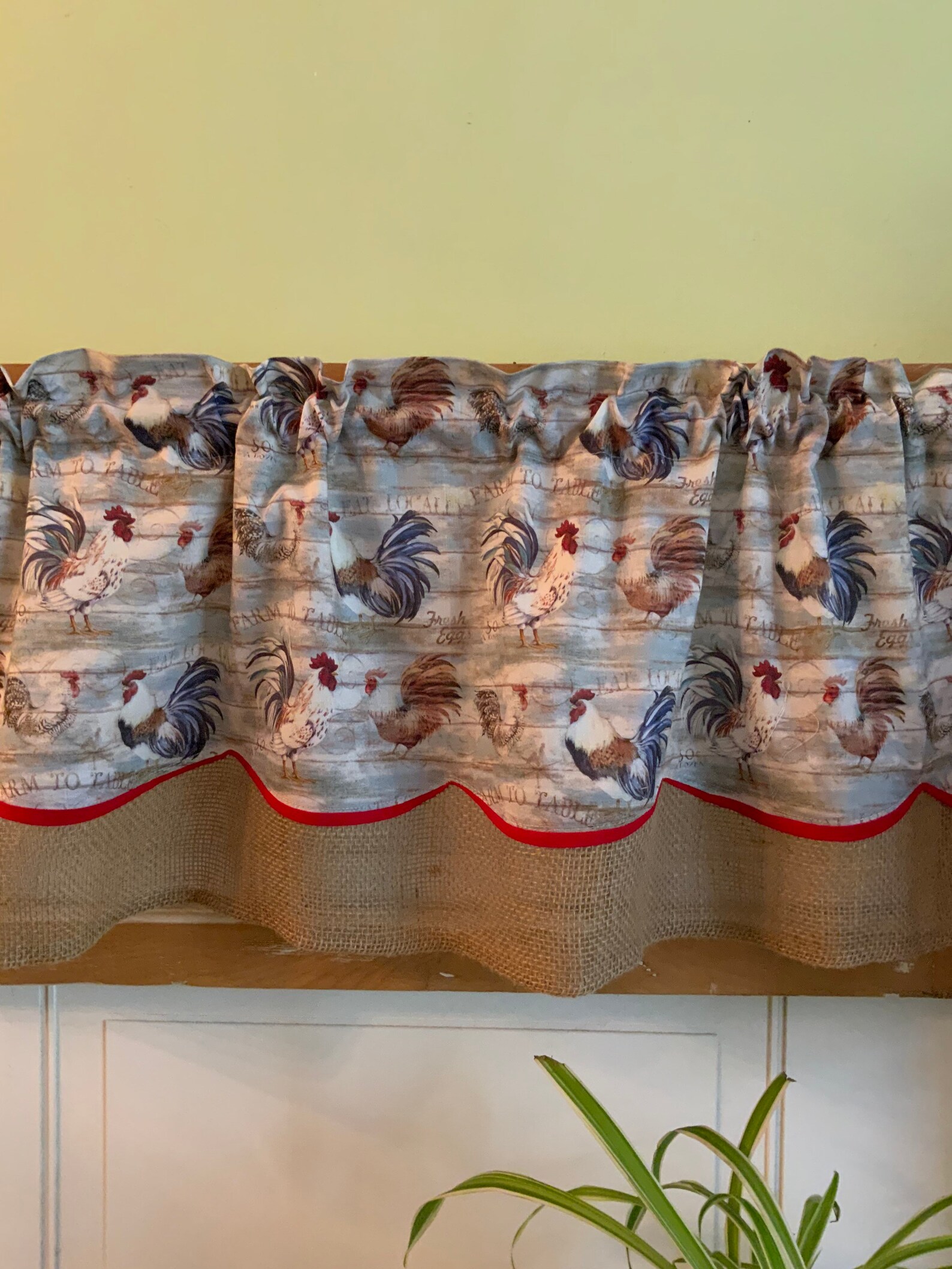 French Country Roosters Valance. Scalloped Valance With Burlap - Etsy