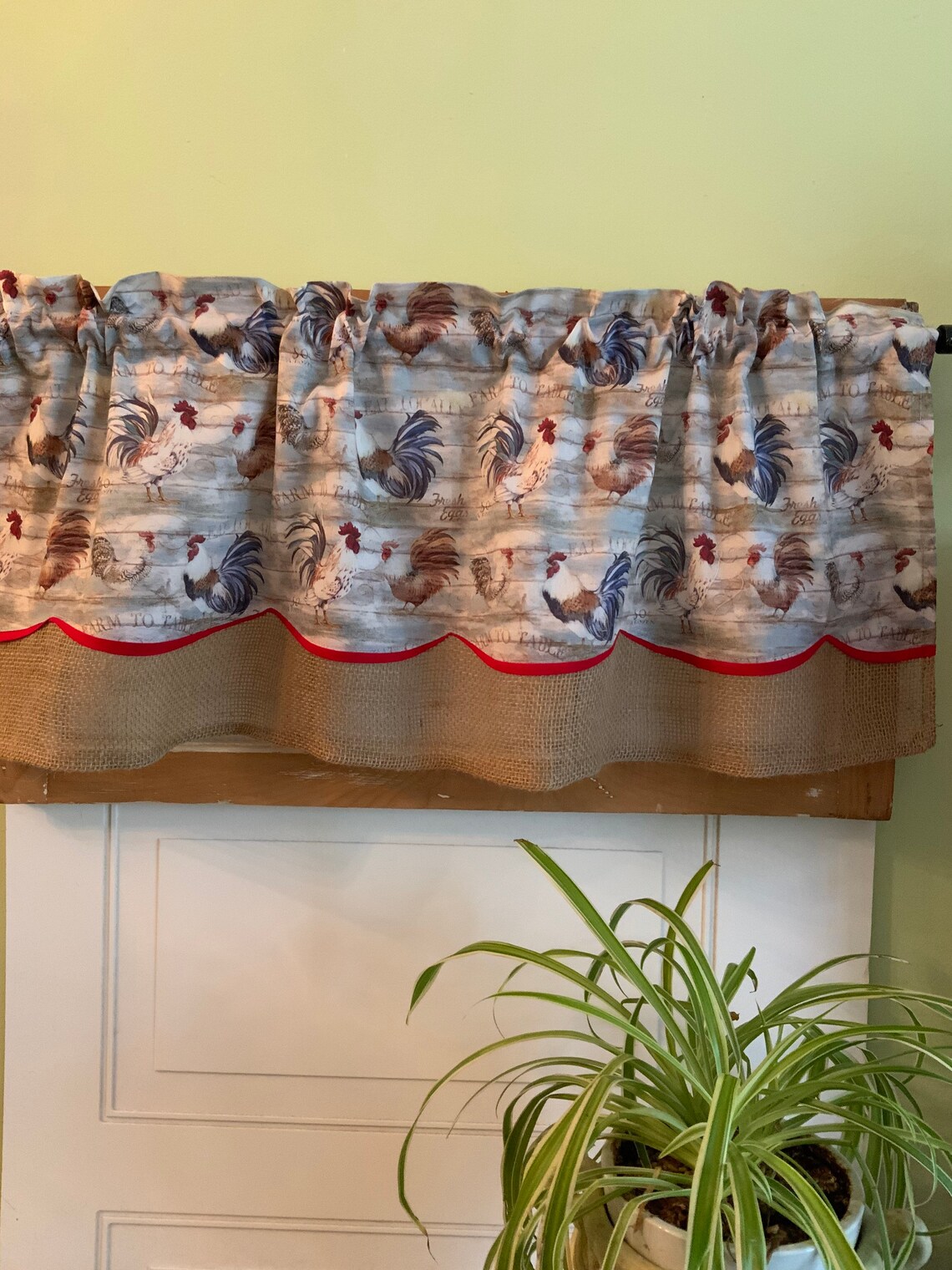 French Country Roosters Valance. Scalloped Valance With Burlap - Etsy