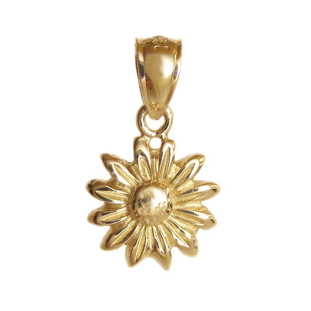 New 14k Gold Daisy Flower Pendant - Etsy