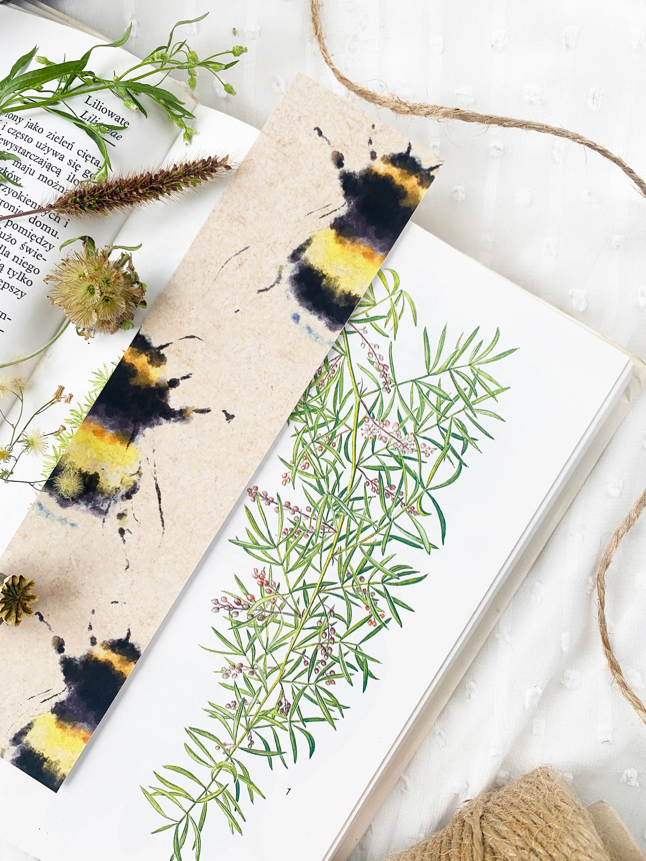 Set of 3 Bumblebee Bookmarks, Book Lovers Gift, Vintage Bookmark, Bee ...