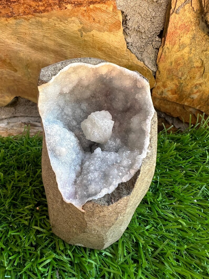 Apophyllite With Calcite Crystal Cut Base – India Zeolite Specimen - Etsy