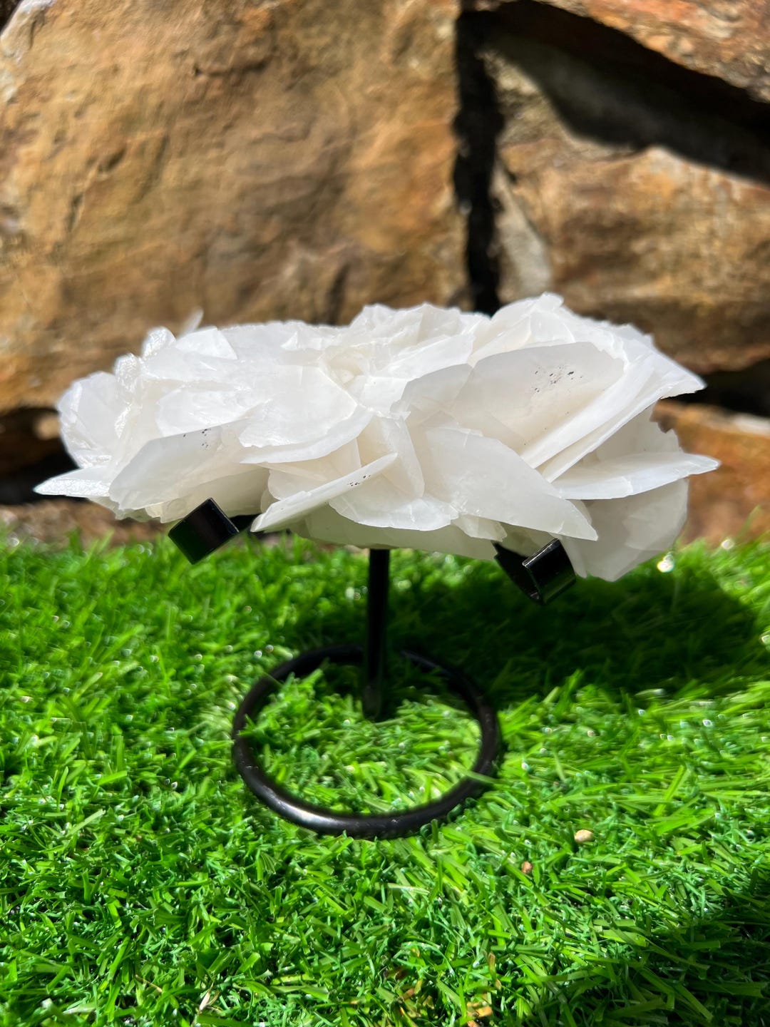 Uv Reactive White Petal Calcite Specimen - Etsy