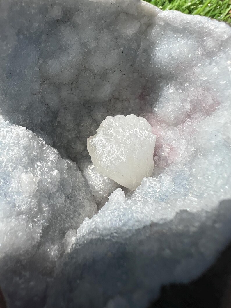 Apophyllite With Calcite Crystal Cluster – India Zeolite Specimen - Etsy