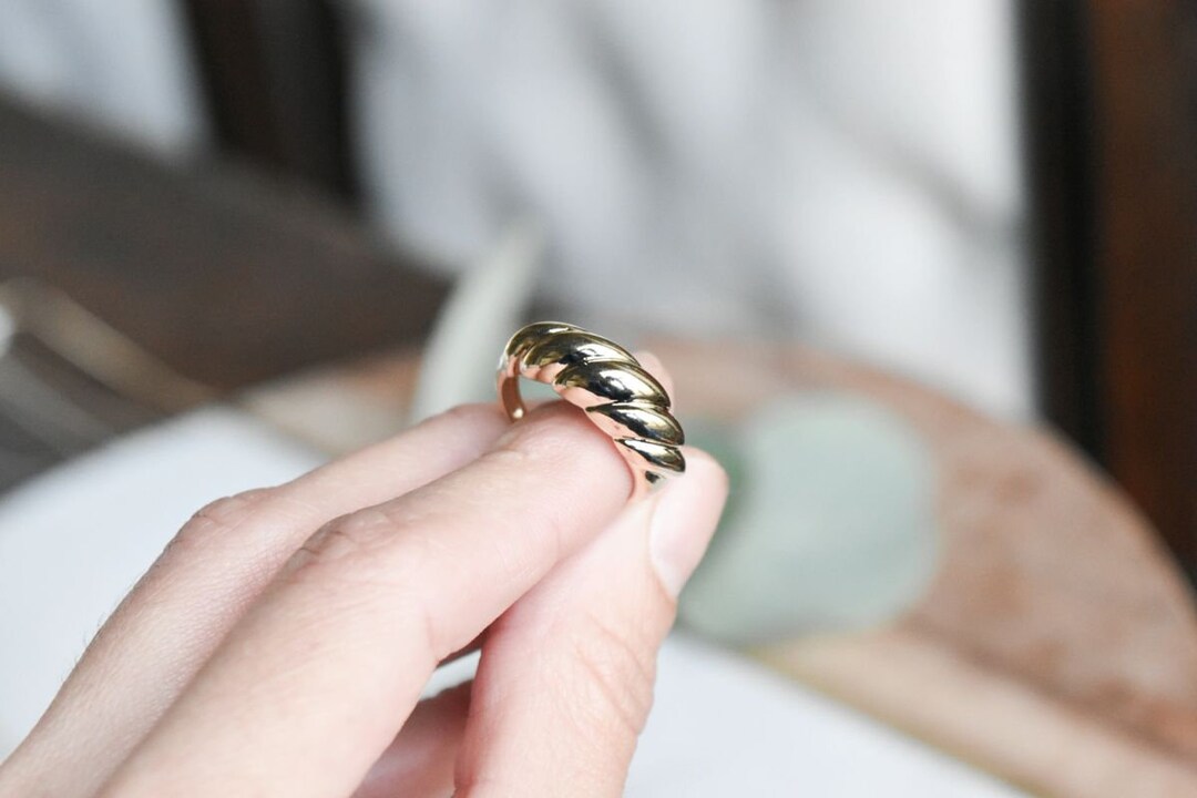 CROISSANT RING - Etsy