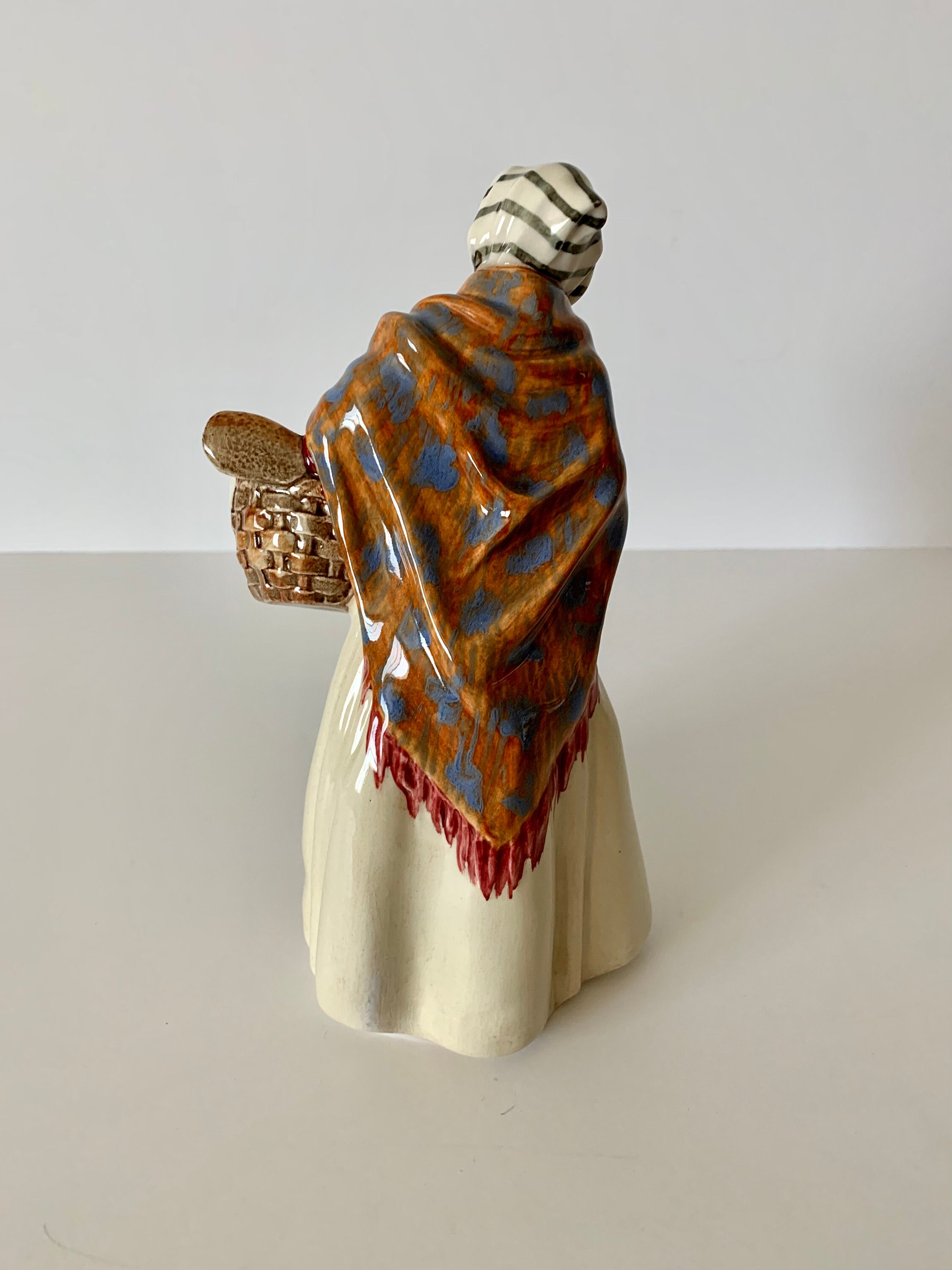 Royal Doulton Grandma Figurine HN2052 Bone China Made in England 1949 ...