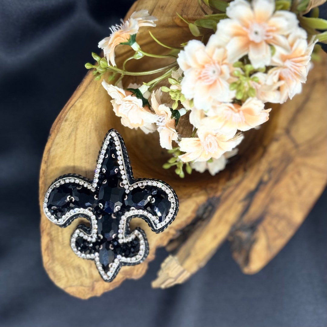 Trifari Fleur-de-lis Badge-elegant Catholic Art Inspired by Saints and ...