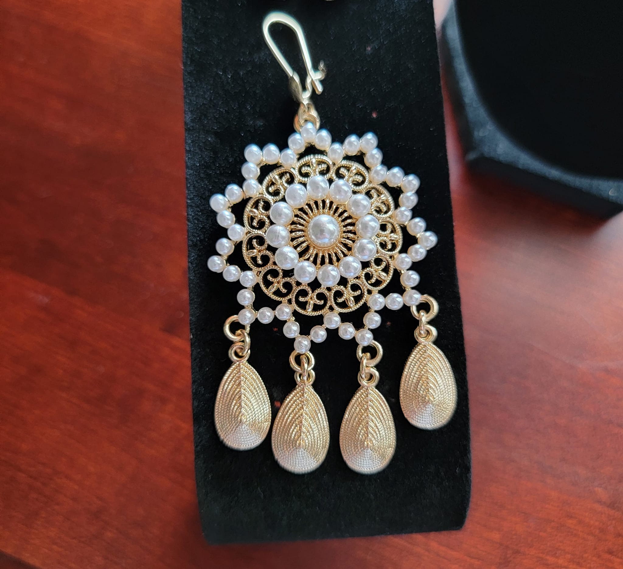 Bone Cap & Tendrils - Panamanian Jewelry - Etsy