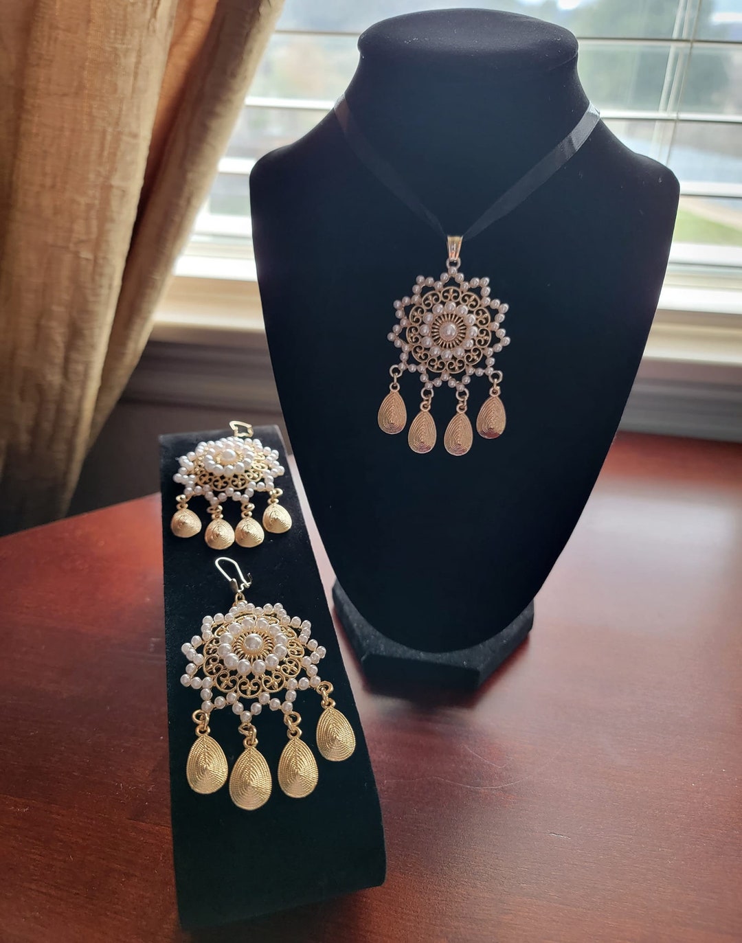 Bone Cap & Tendrils Panamanian Jewelry - Etsy