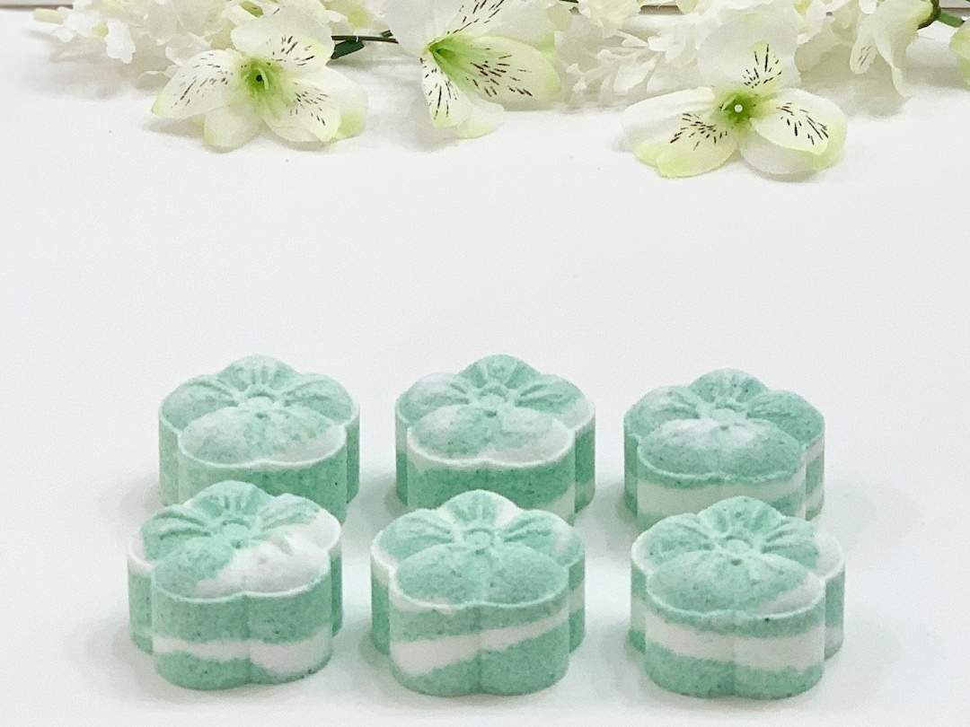 Crisp Pear Bath Bomb: Handmade Shower Steamer - Etsy