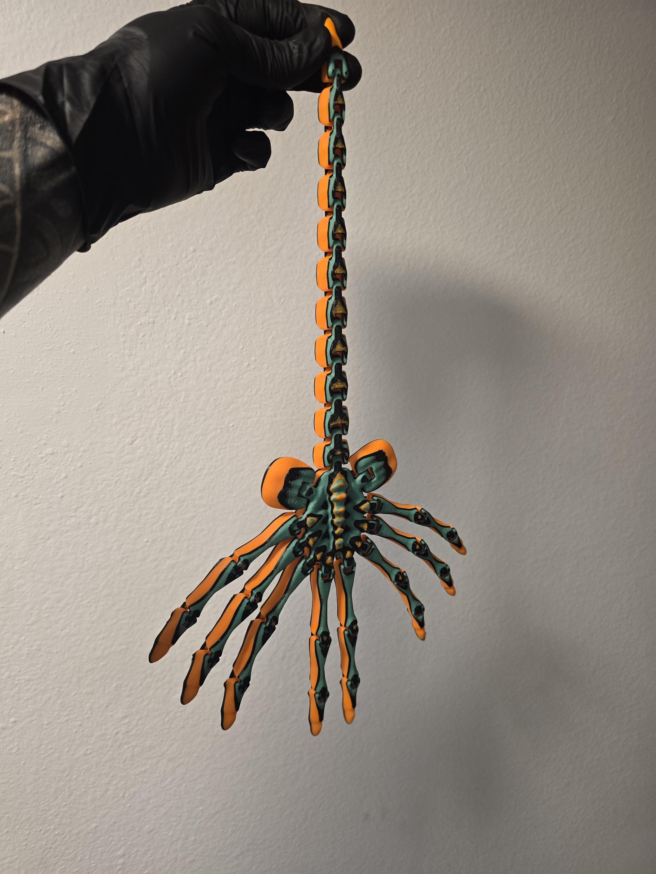 16.5 LONG Facehugger 100% SOLID 3D Printed Halloween Colorway 179g 6 ...